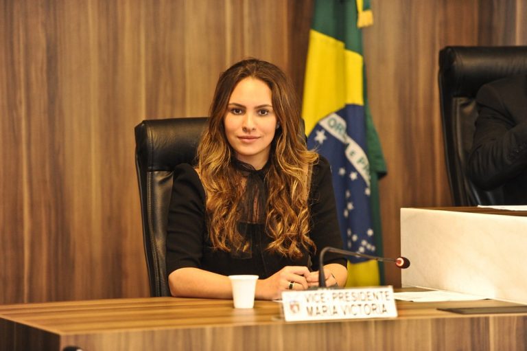 Deputada do Paraná testa positivo para covid-19