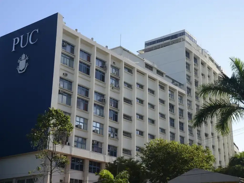 PUC-RJ Anuncia Datas do Vestibular 2026